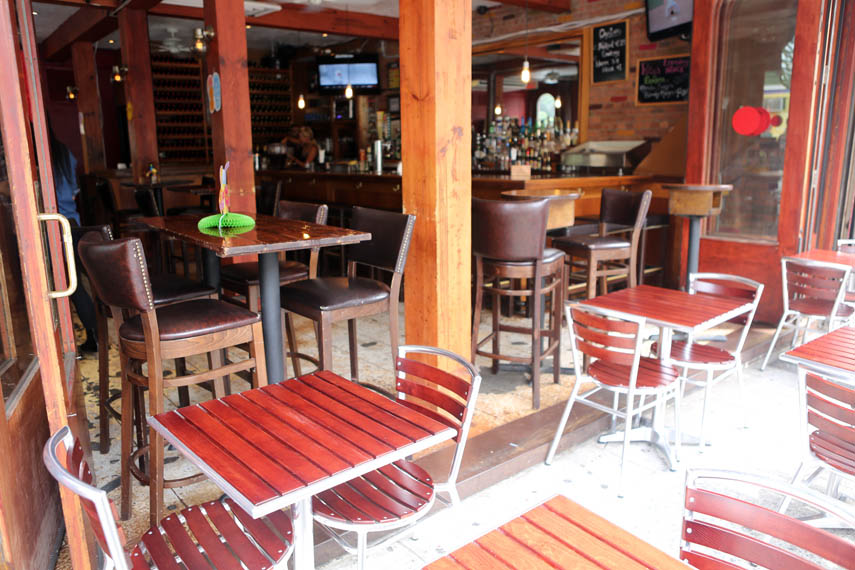 Poco Restaurant and Bar